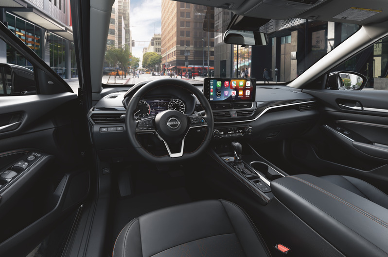 Here’s how to change the clock in your Nissan - Dream Nissan Midwest